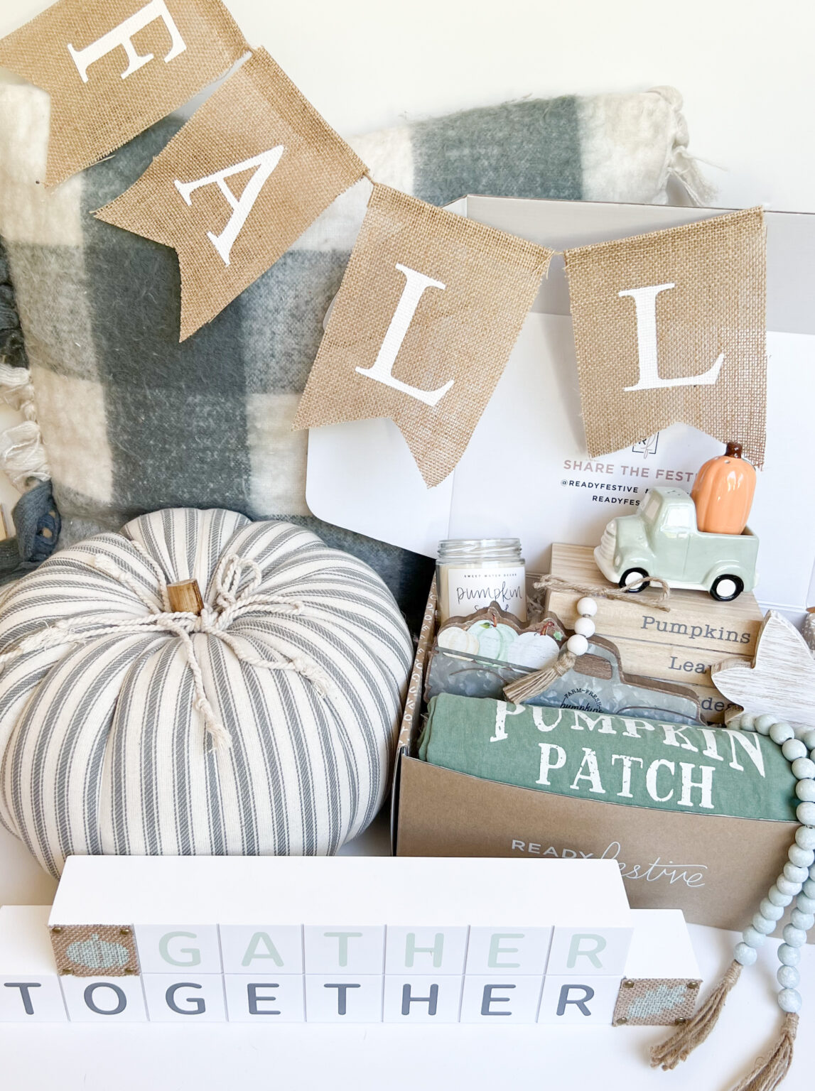 What's in the Box - ReadyFestive